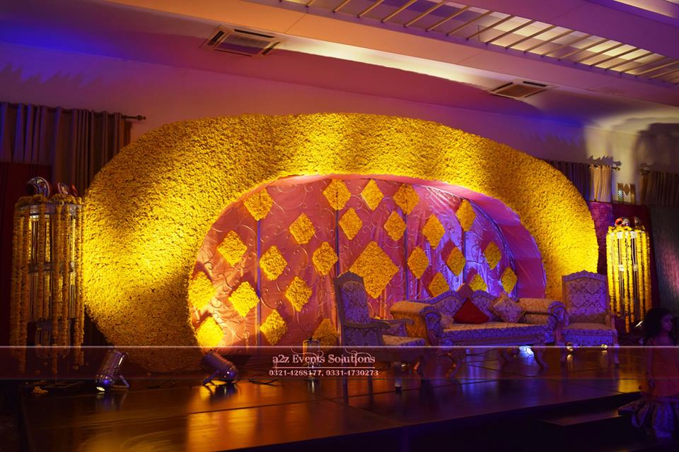 Mehndi Half Moon Stage - Desom Cantt Lahore - A2z Events Solutions